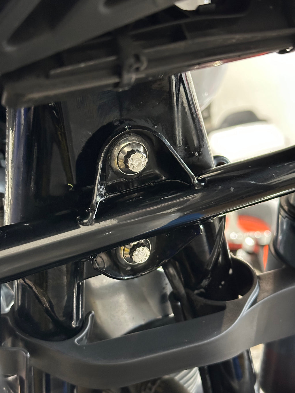 ARP 12-Point '17 Up Touring Lower Fairing Support bracket – Diamond ...